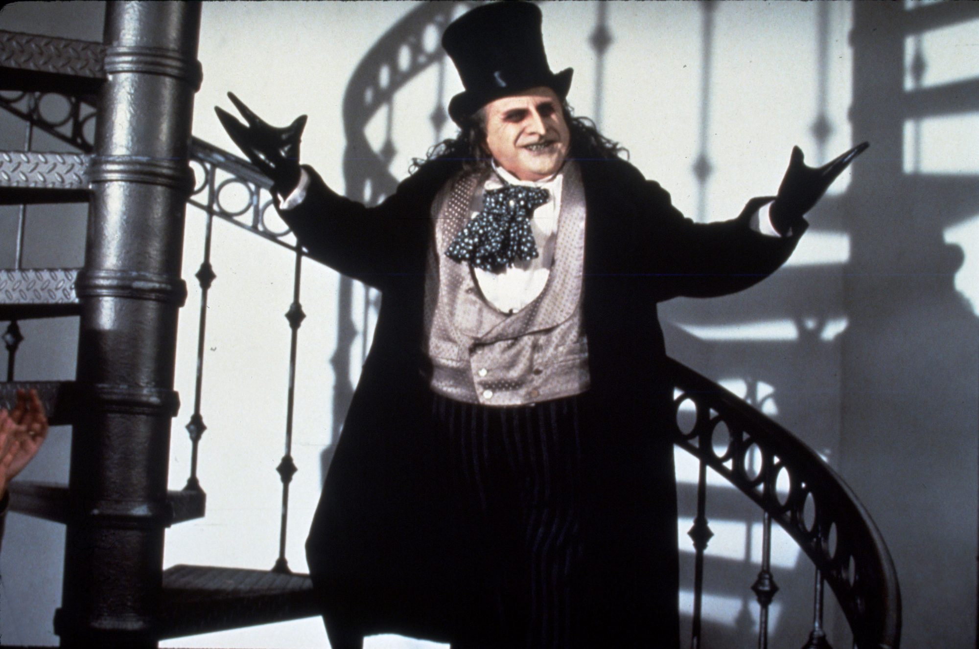 Danny De Vito vuole tornare ad interpretare PINGUINO! - Batman NOLAN ...